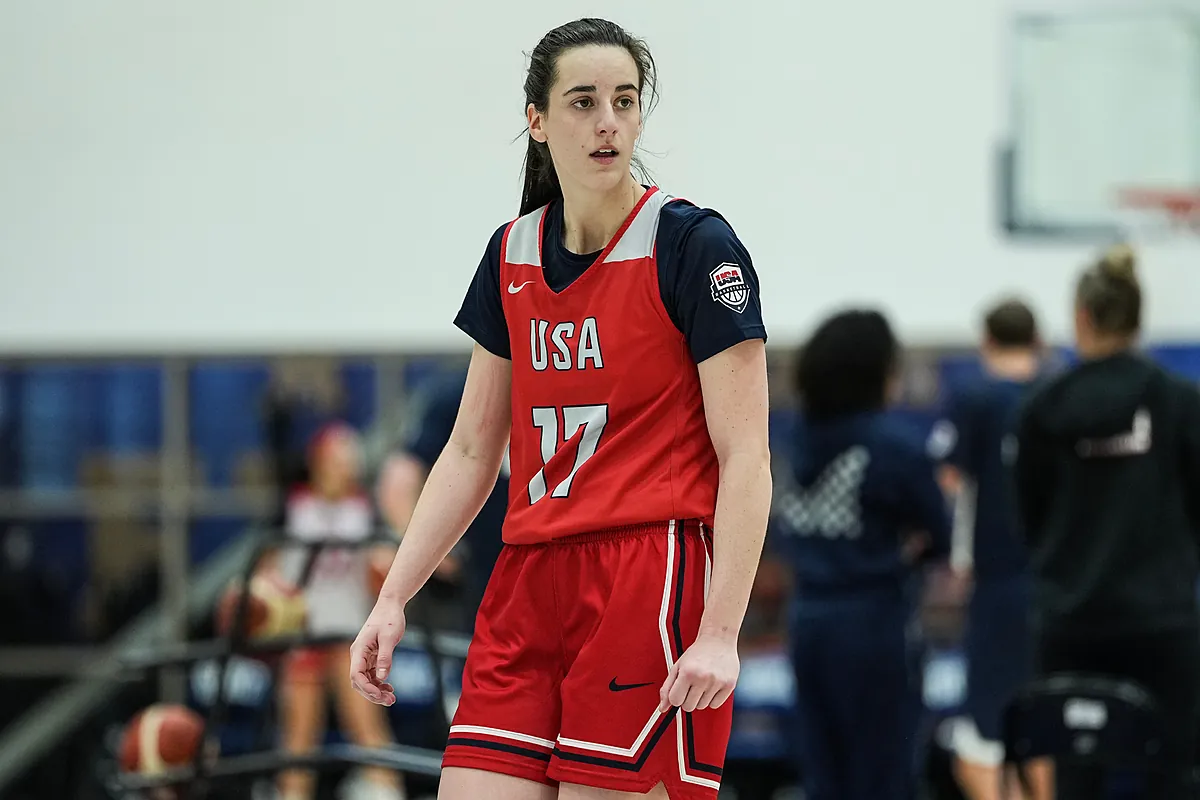 Caitlin Clark explains to Travis Kelce the meaning behind her late 2025 ...