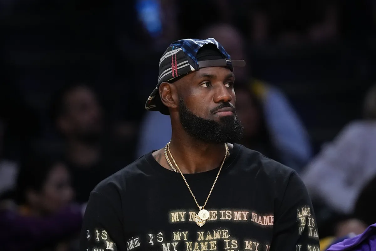 Former NBA player makes serious accusation against LeBron James and the ...