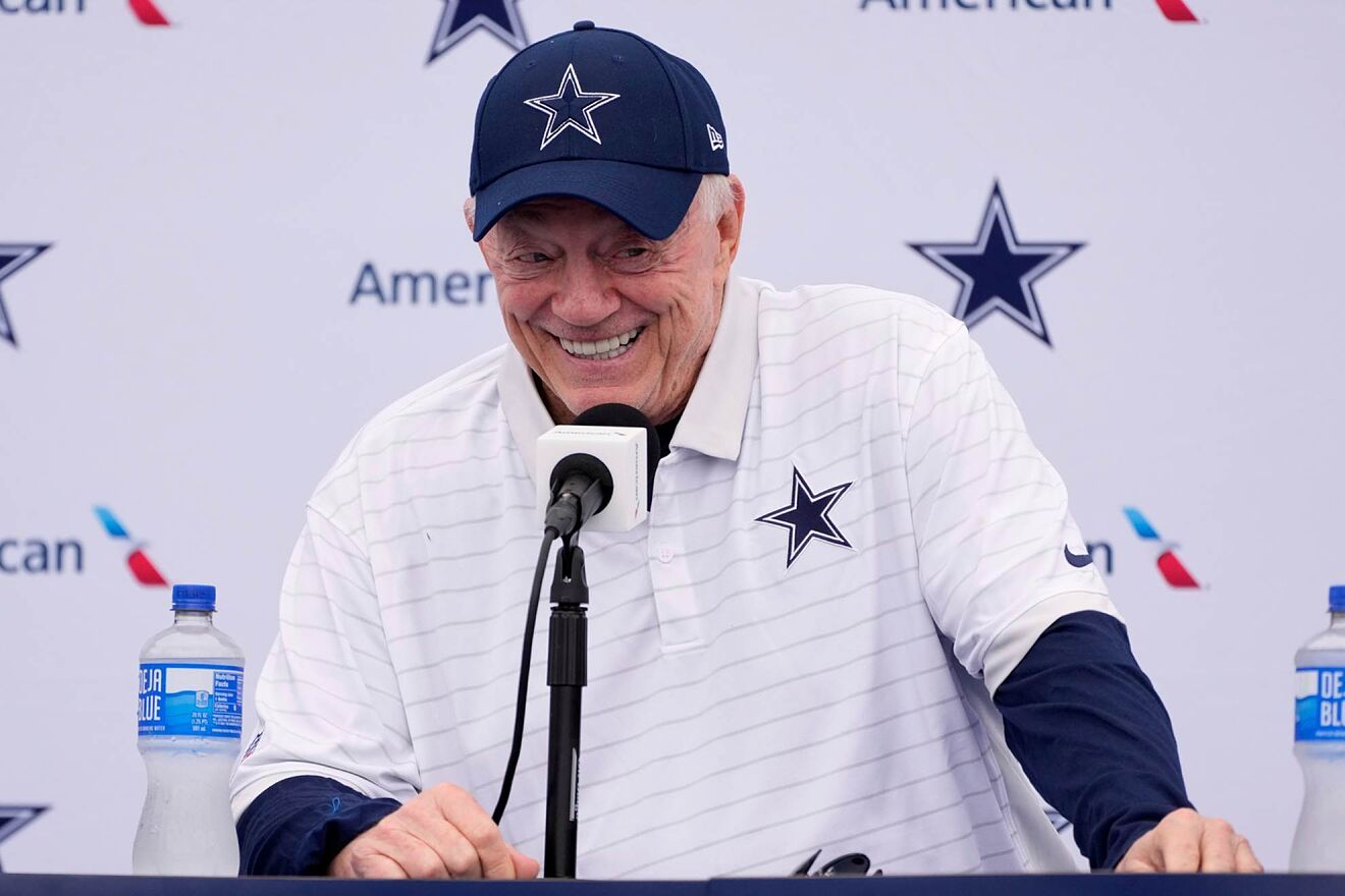 Jerry Jones hints at regret over giving Dak Prescott a new contract ...