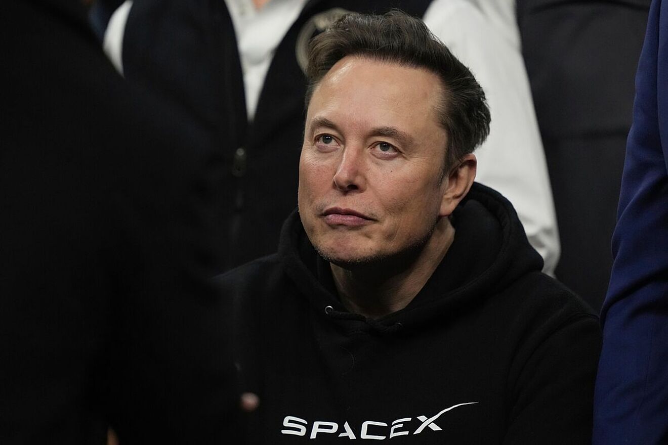 Elon Musk's latest claim that has upset golf fans and astronomers: Golf ...