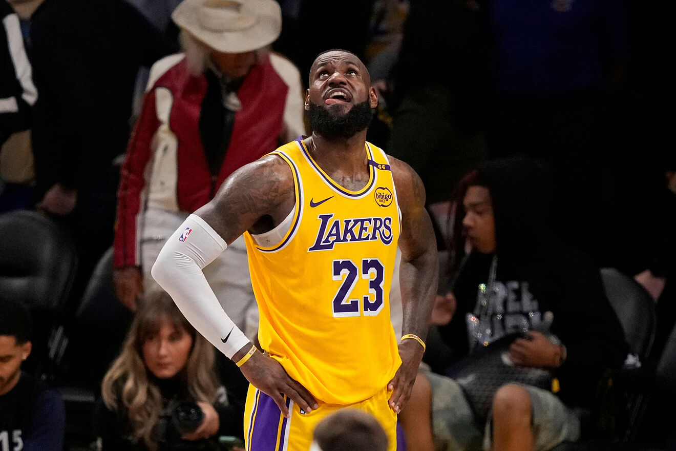 Rob Pelinka tries to convince LeBron James to stay with the Lakers with ...