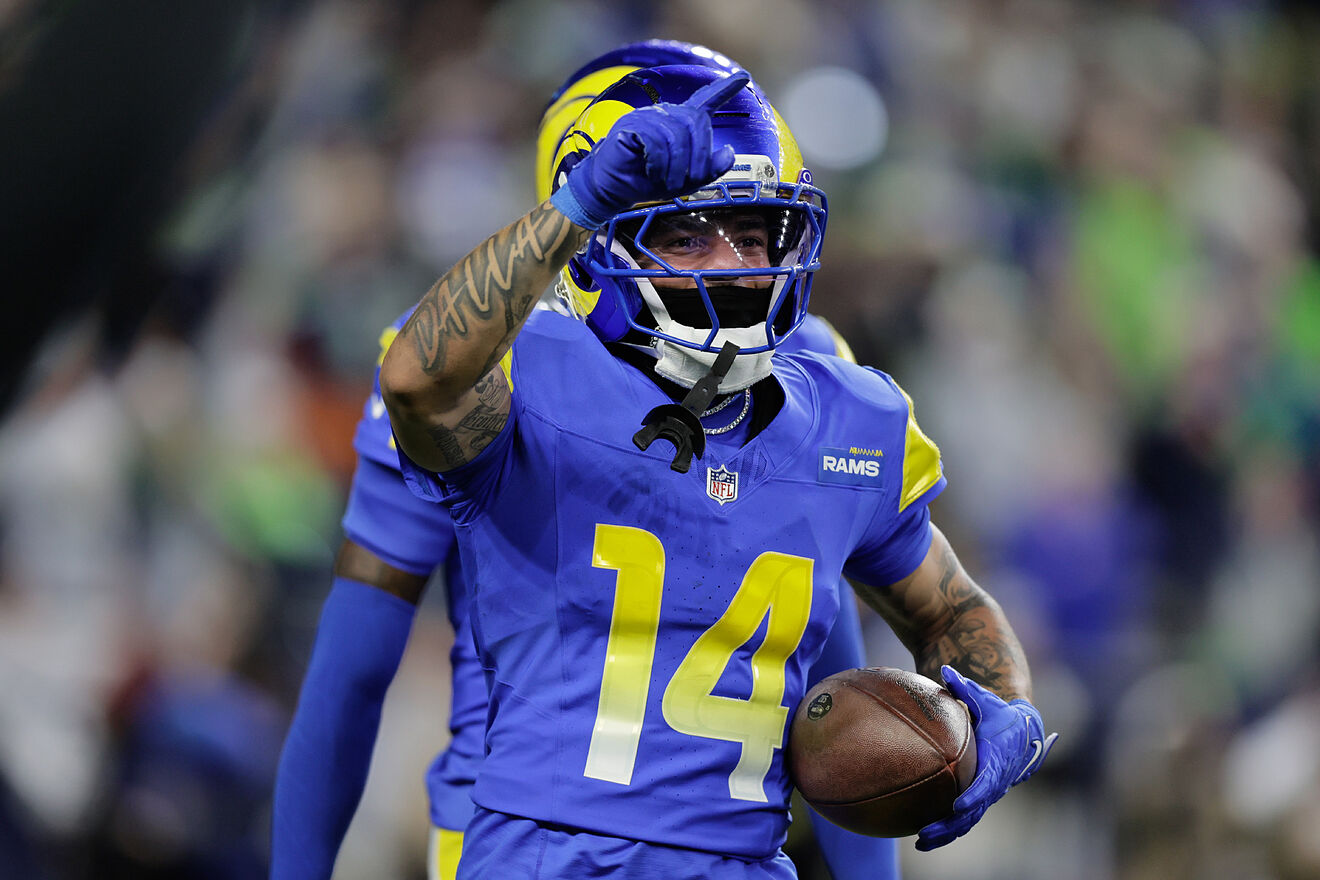 Jerry Jones makes a surprise move and brings former Rams cornerback ...