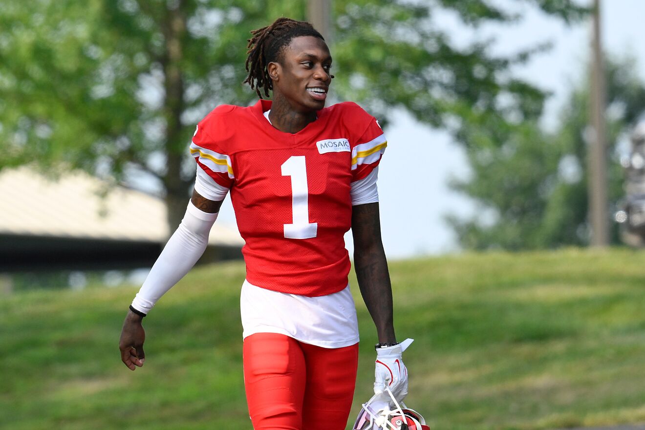 Another Chiefs star lavishes praise on rookie Xavier Worthy: He's fast ...
