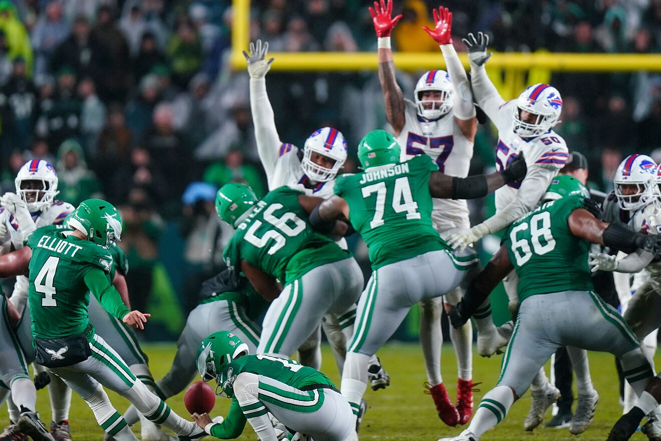 Bills star Shaq Lawson takes on Phillies fan in ugly exchange during ...
