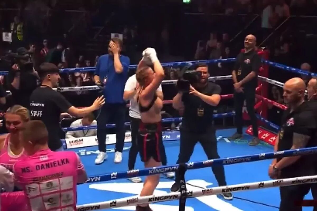 Boxing: Boxer defends Daniella Hemsley over breast flashing with 'great ...