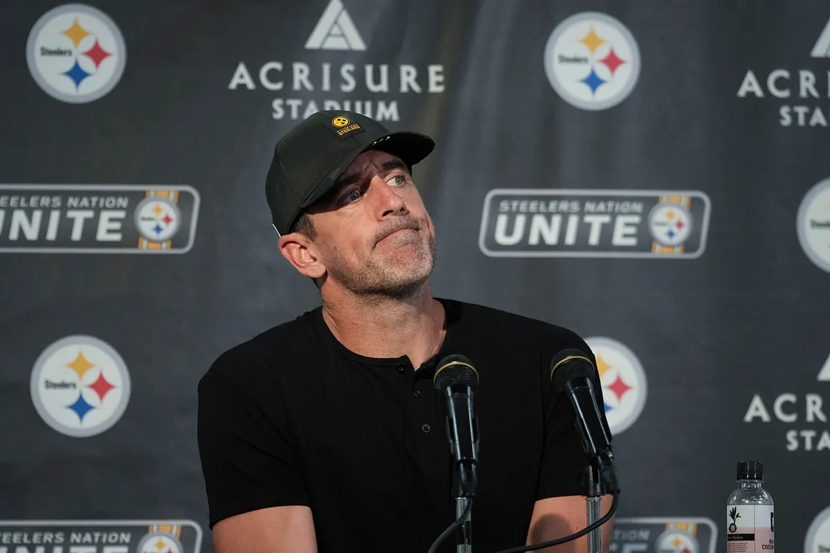 Steelers' gamble on Aaron Rodgers already backfiring? | Marca