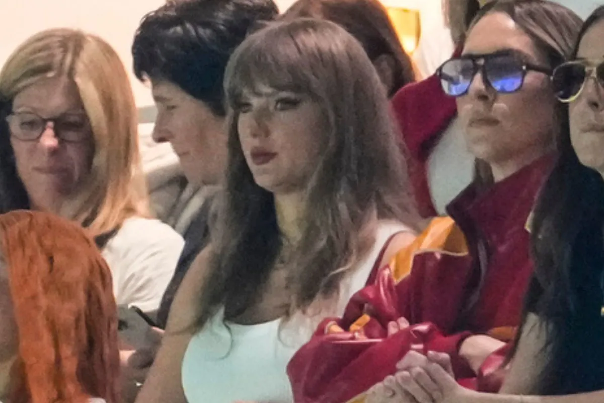 Taylor Swift was secretly recorded as fans watched her use her star ...