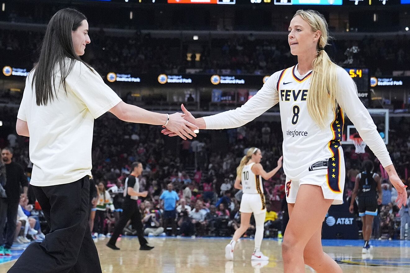 Sophie Cunningham says Caitlin Clark can do "whatever she wants" with ...