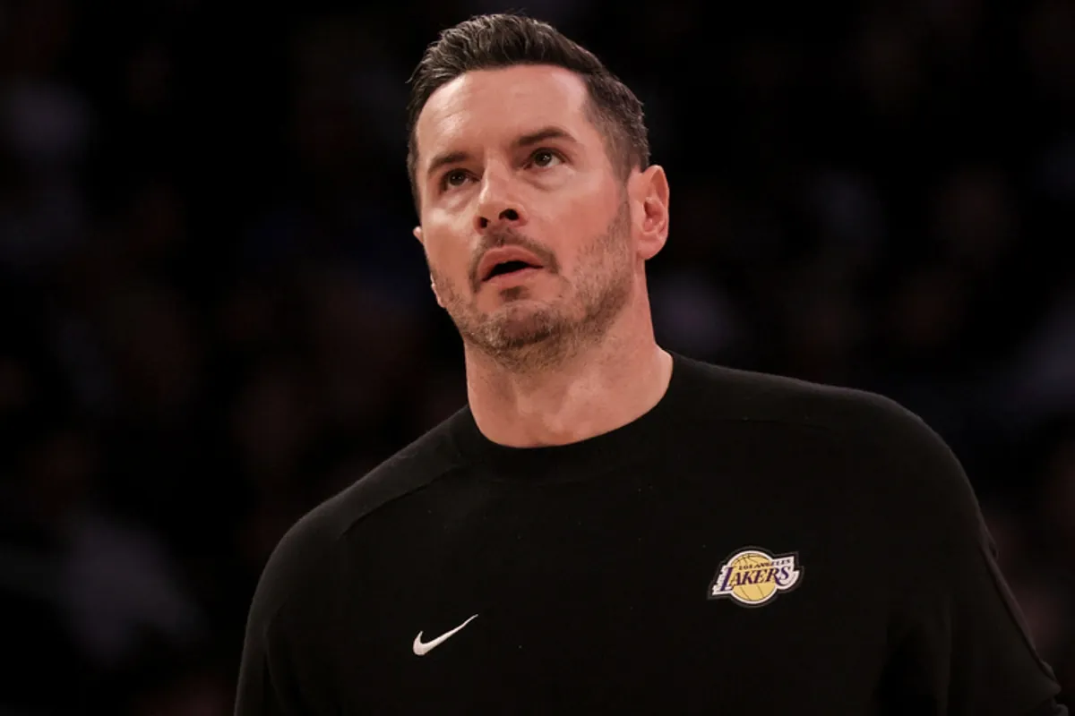 Lakers' JJ Redick among thousands who lost homes in Palisades Fire ...