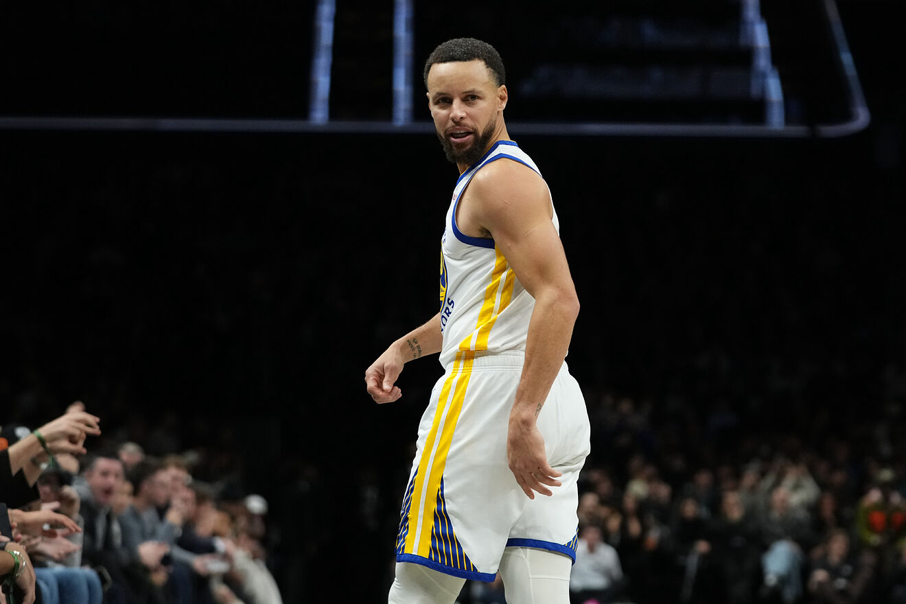 Stephen Curry ends the year climbing all time records while reflecting ...