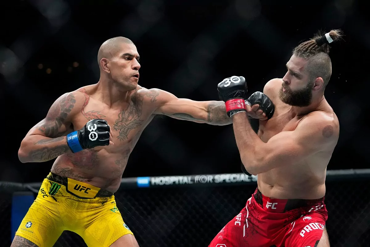 UFC 295: Alex Pereira crowned light heavyweight champ, Tom Aspinall ...