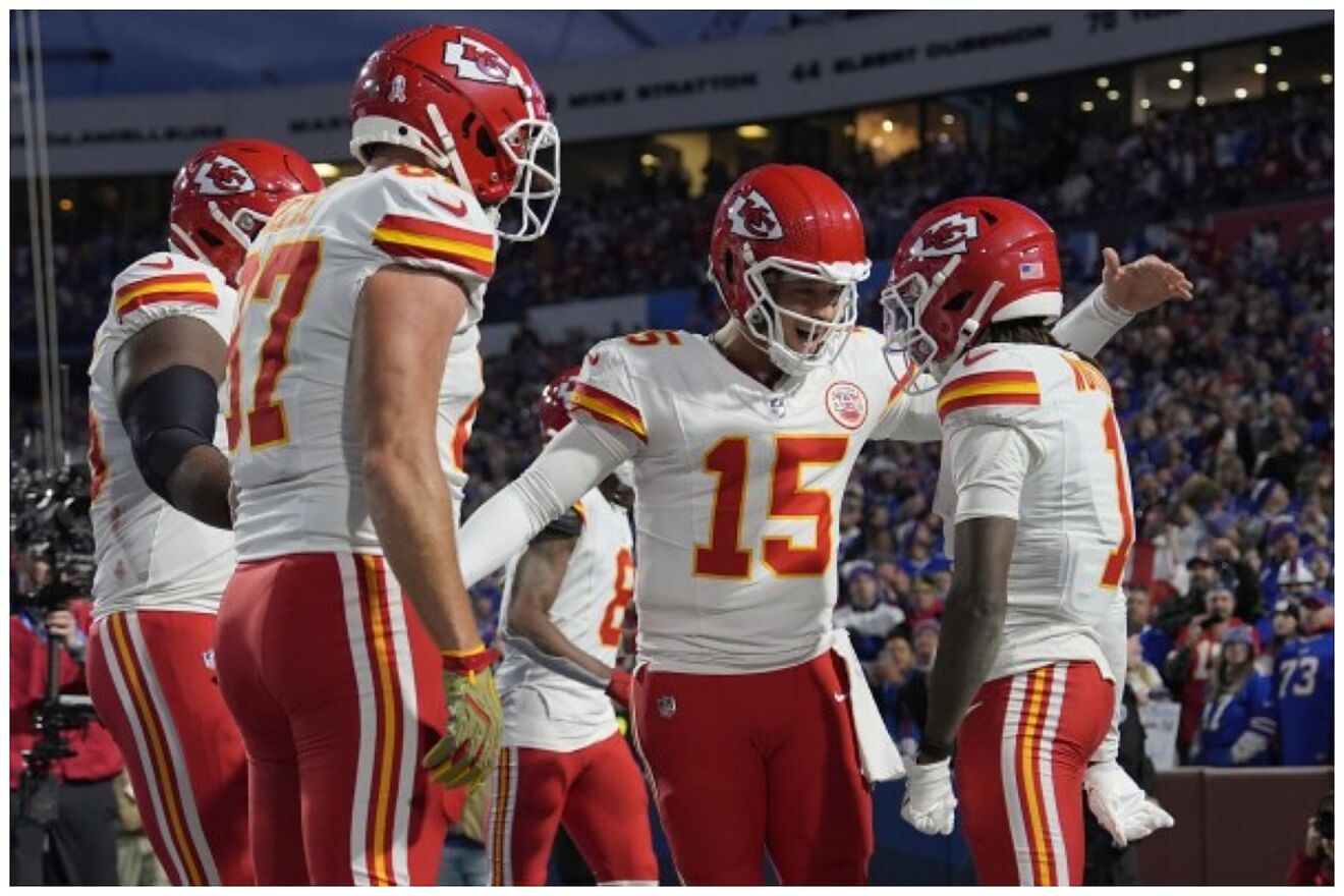 Another important injury hits the Kansas City Chiefs' locker room as Andy Reid announces a ...