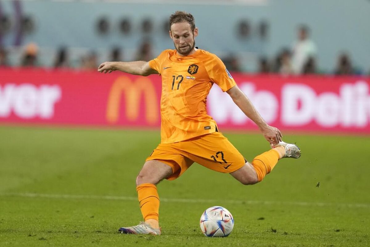 Girona: Blind ya es oficialmente jugador del Girona | Marca