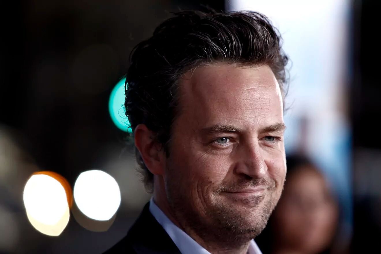 The hidden secret between Matthew Perry and Charlie Sheen that ...