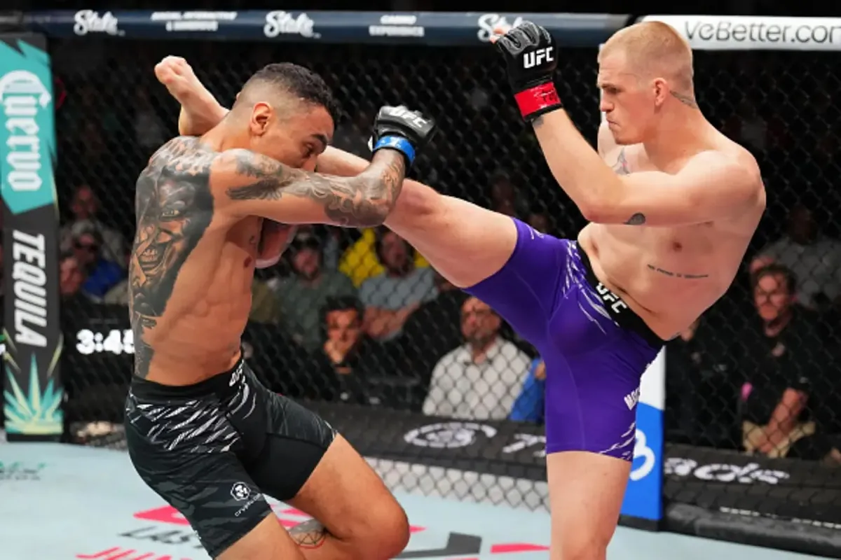 Ian Garry beats Carlos Prates and ends 'Fighting Nerds' unbeaten run in ...