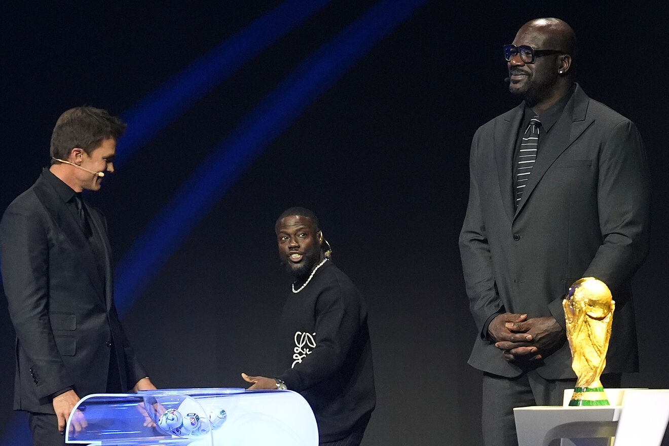 Tom Brady and Shaquille O'neal steal the spotlight at the World Cup ...