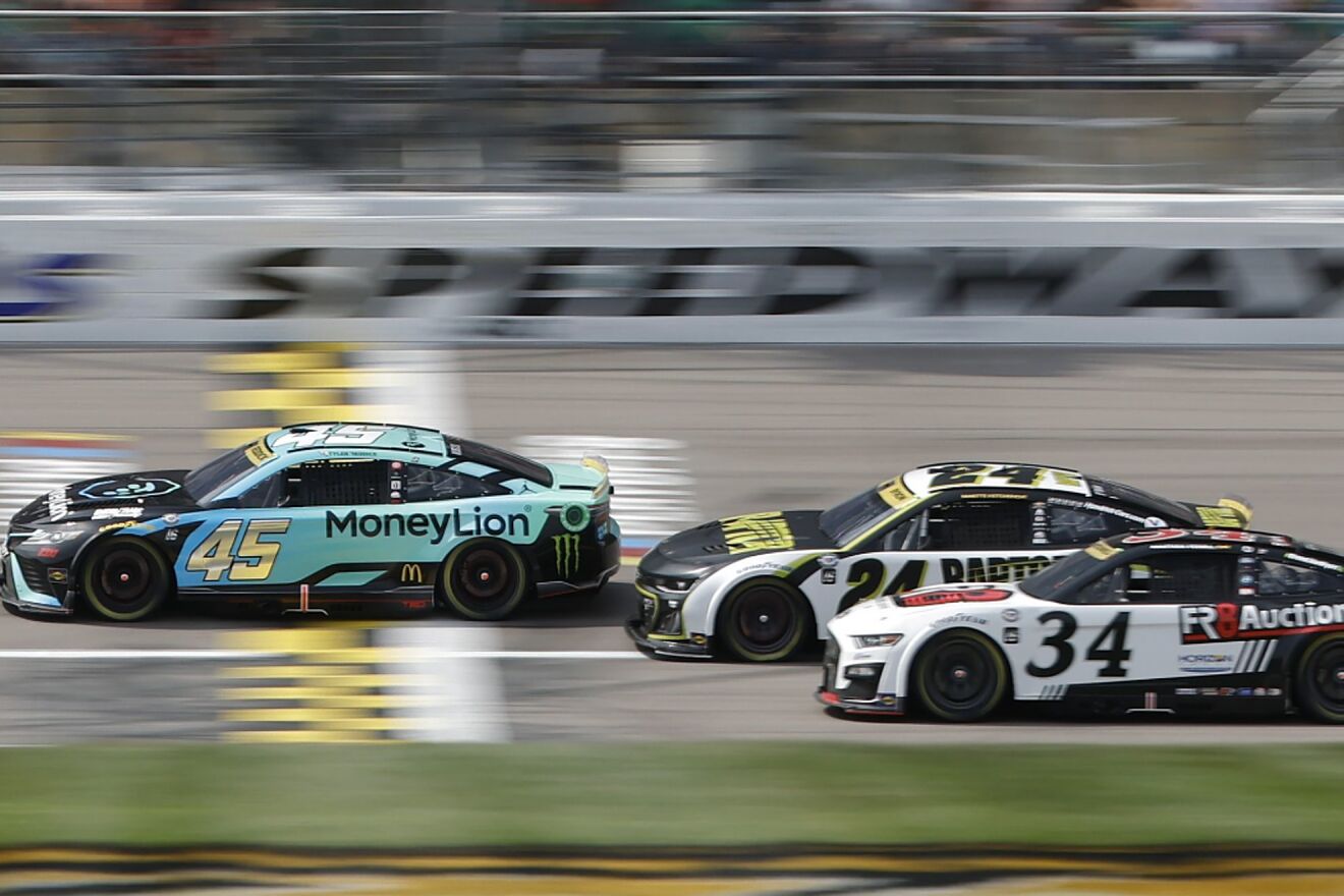 NASCAR Cup Series at Martinsville: Full Schedule, drivers, how and ...