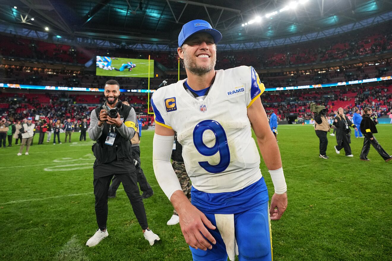 London suits Matthew Stafford perfectly, delivers five-touchdown ...