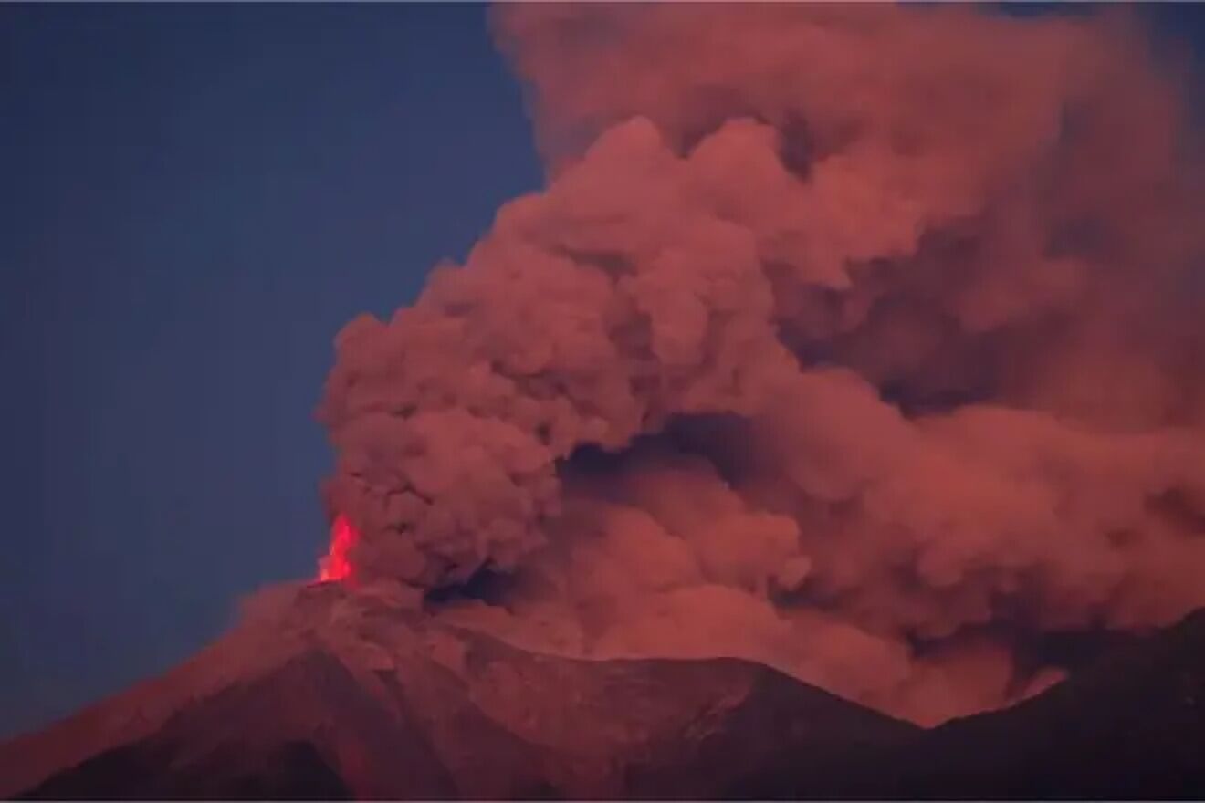 Russia's Klyuchevskoi volcano erupts after 8.8 magnitude earthquake in ...
