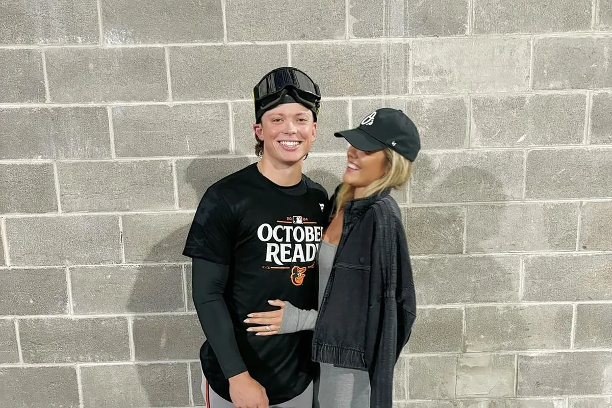 Girls' night out: Jackson Holliday's wife joins Orioles wags at Maximon! | Marca