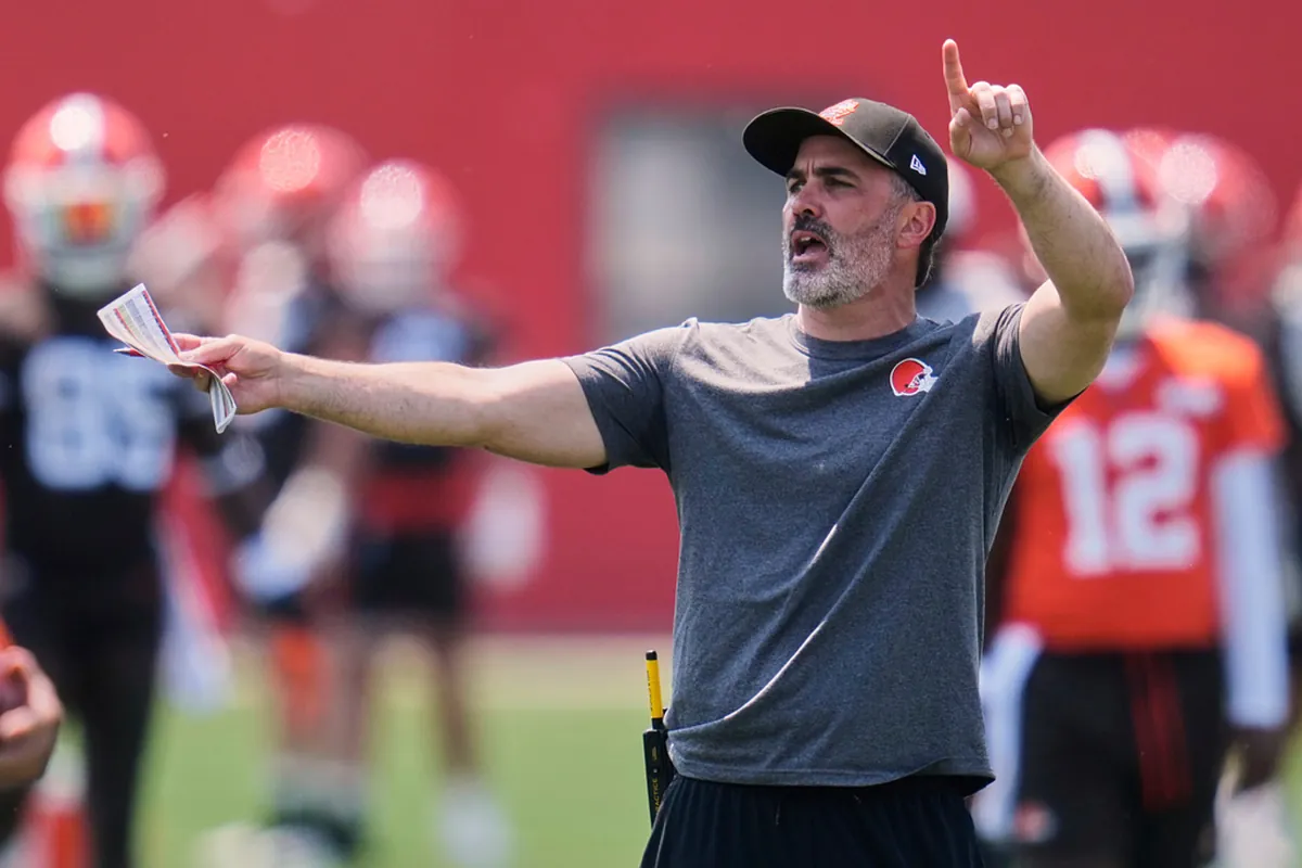 Kevin Stefanski frustrated by Joe Flacco's departure as Shedeur Sanders ...