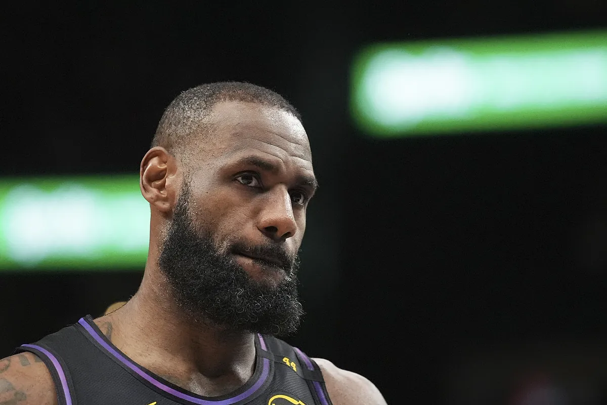 LeBron James' sudden absence from the Lakers is becoming clearer and ...