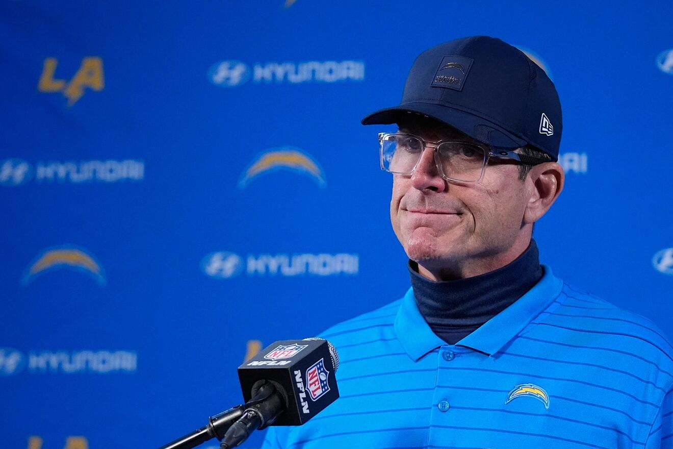 Jim Harbaugh faces family crisis after Chargers playoff elimination | Marca