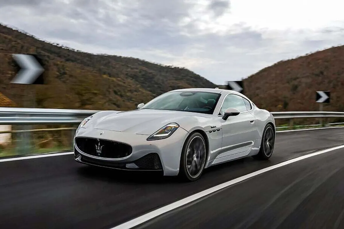 Maserati MC20 Pura and GranTurismo Trofeo: Two Italian Beasts Roar in ...