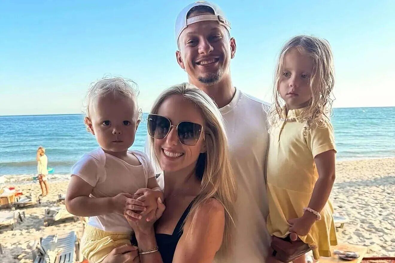 Brittany and Patrick Mahomes' third baby to be born imminently | Marca