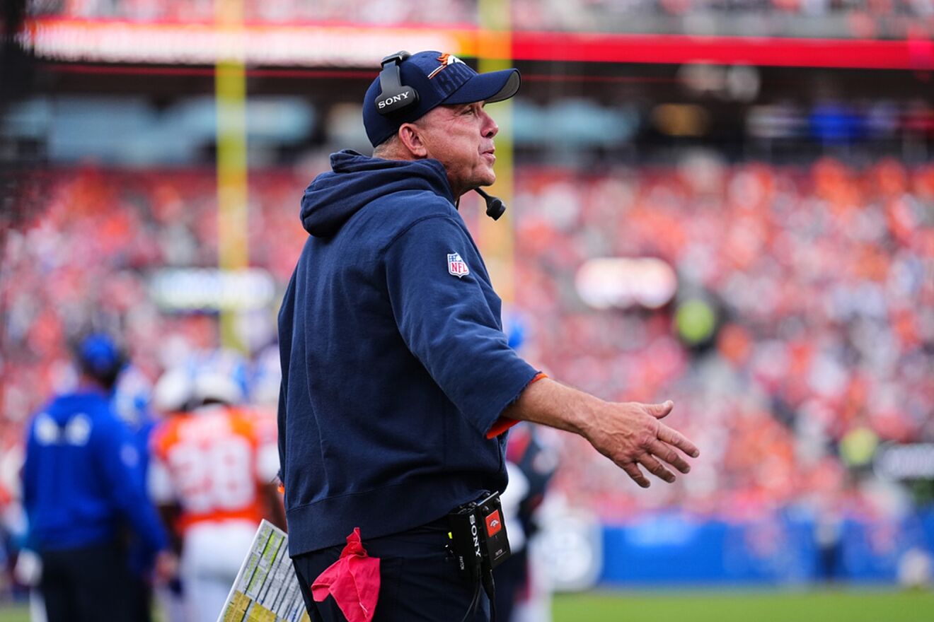 Sean Payton took the worst hit of the afternoon during the Chiefs vs ...