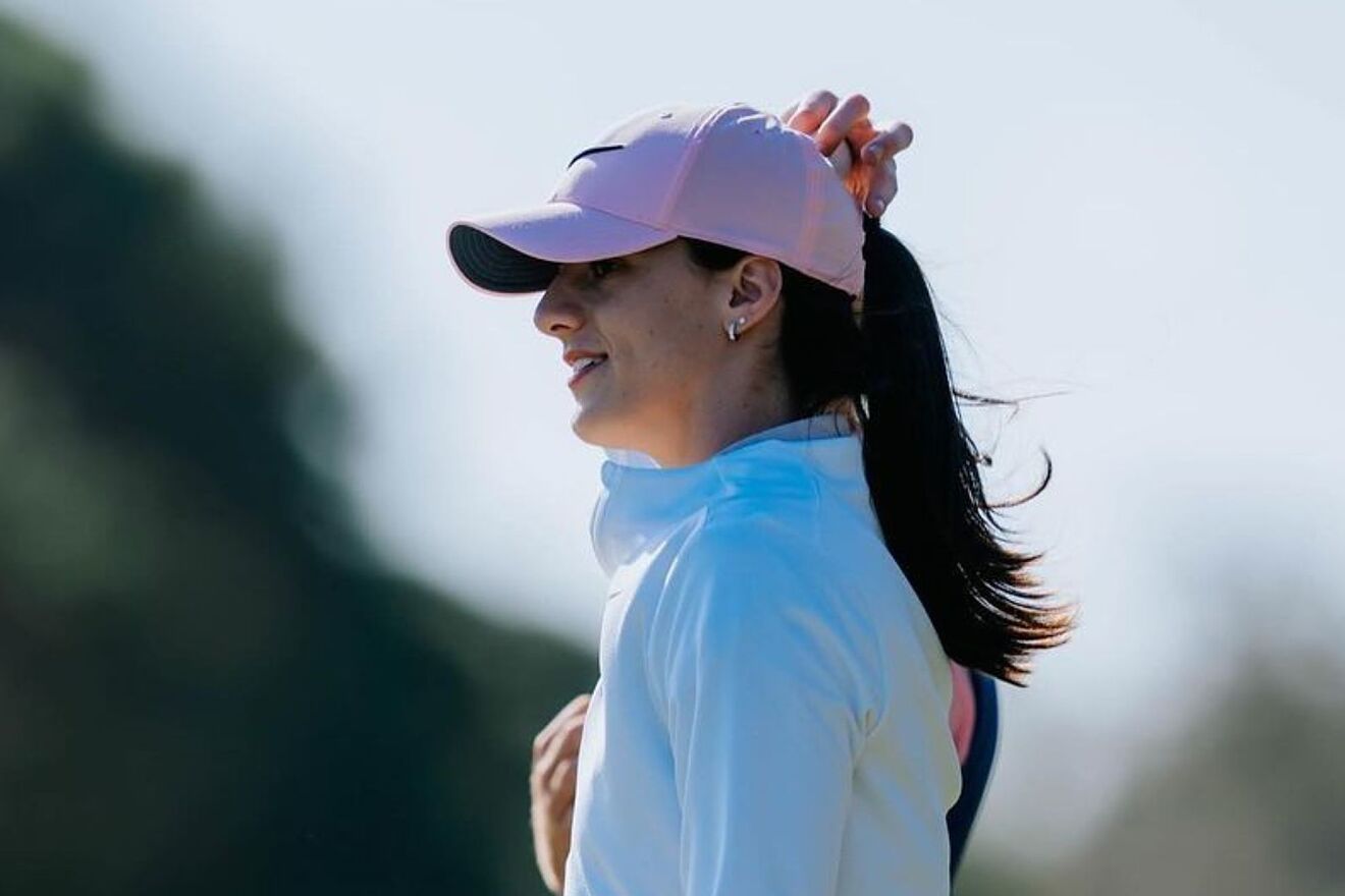 Caitlin Clark breaks golf course rules and apologizes for her lapse in ...