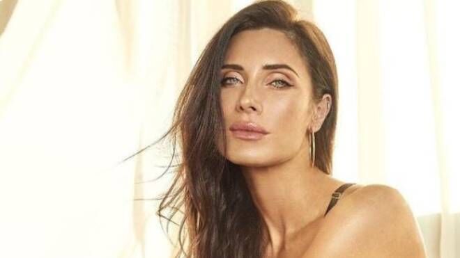 Pilar Rubio dazzles in her latest lingerie photo | Marca