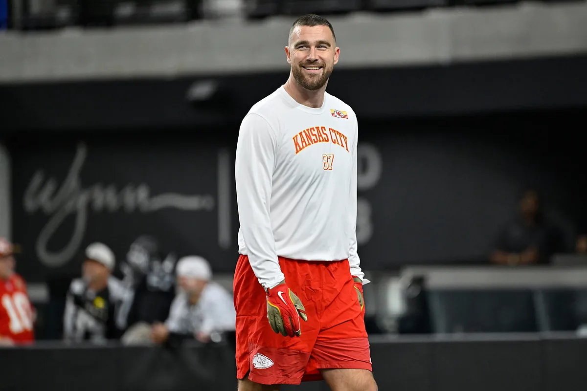 Travis Kelce puts retirement on hold and weighs in on the Bills-Broncos ...