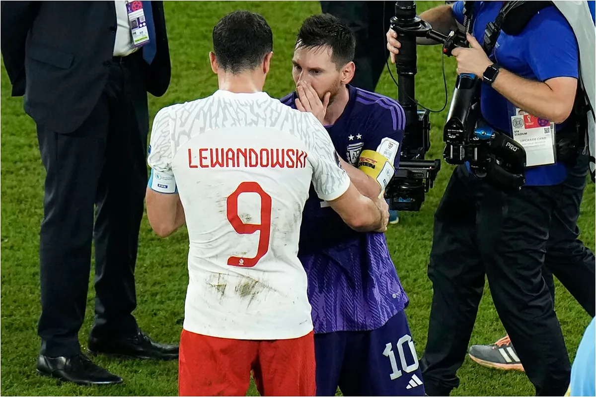 Robert Lewandowski addresses misunderstanding with Lionel Messi over ...