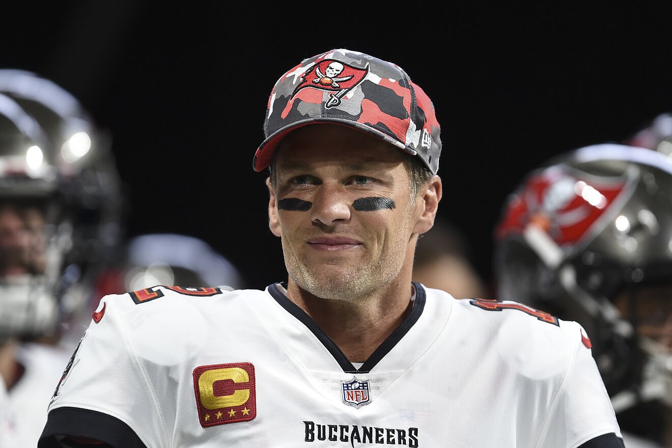 Ohio State star Jeremiah Smith picks Michigan legend Tom Brady as his ...