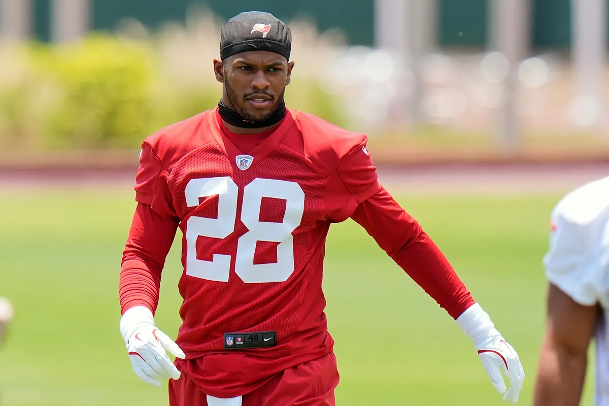 Shilo Sanders makes Buccaneers OTAs debut: "A good day for Tampa Bay ...