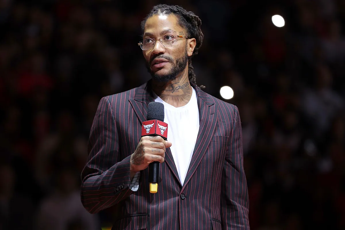 Michael Jordan honors Derrick Rose ahead of iconic jersey retirement ...