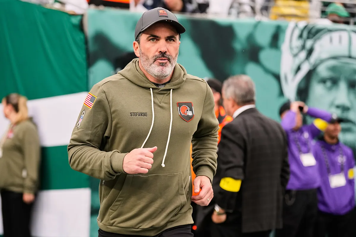 NFL analyst believes Kevin Stefanski would rather be fired than start ...