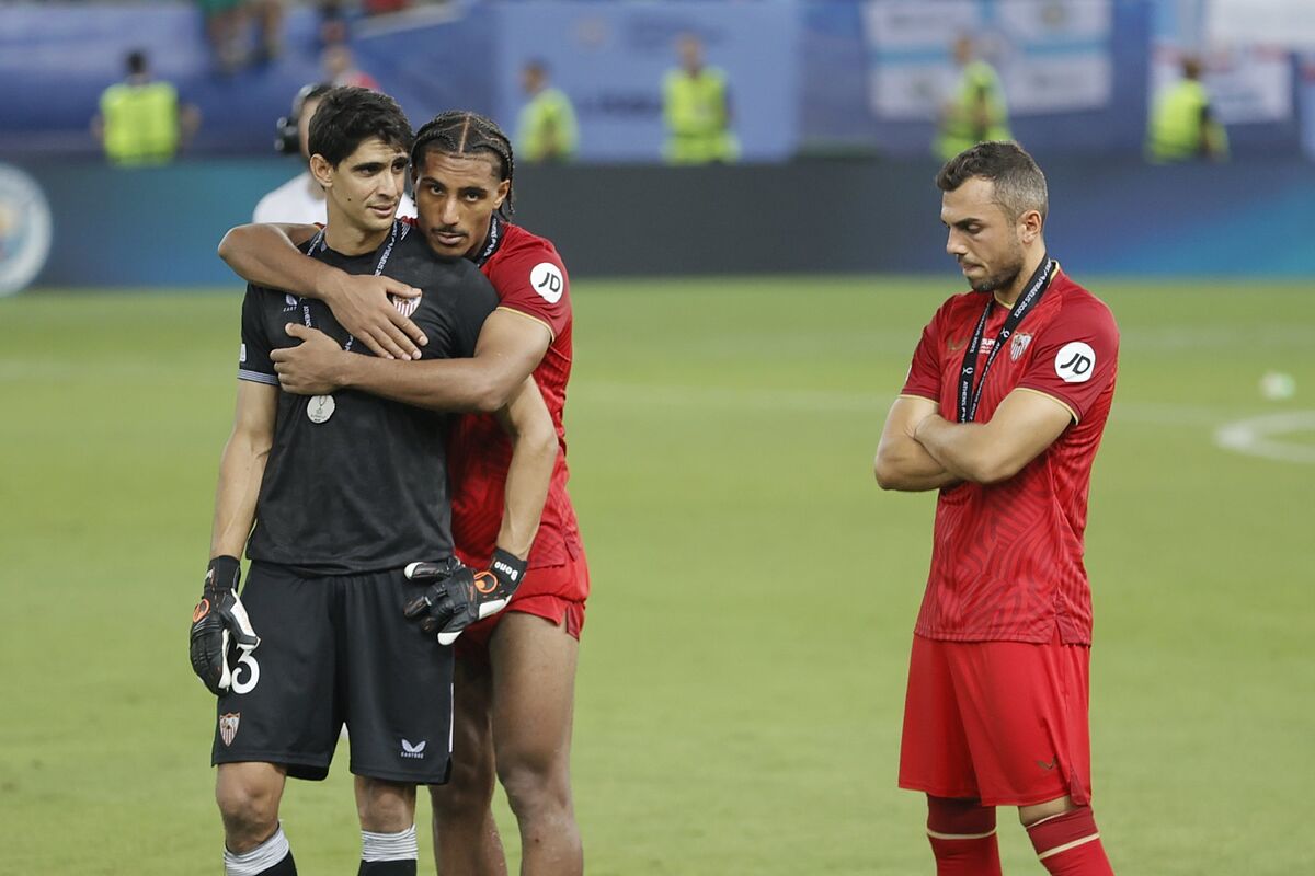 Sevilla FC: ¿Cómo llenar el vacío de Bono en el Sevilla? | Marca