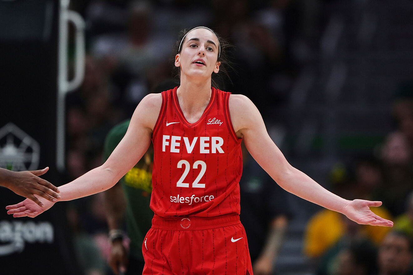 Caitlin Clark has nothing to celebrate despite winning her last game ...