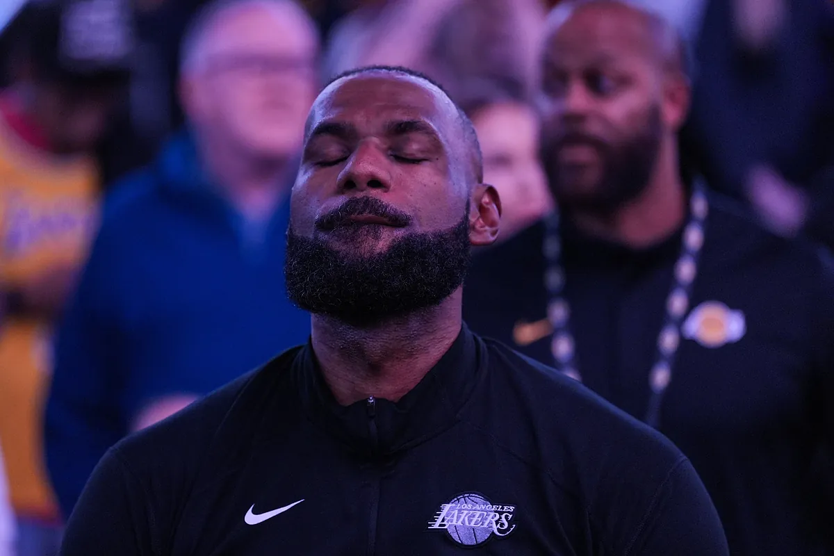 LeBron James shocks fans as he changes his routine for the first time ...
