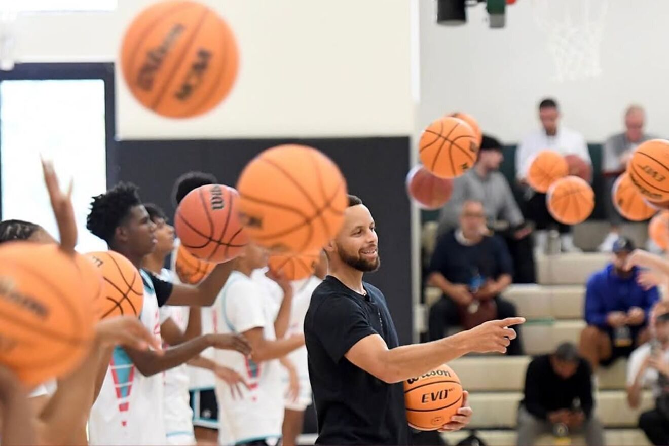 Steph Curry makes ridiculous half-court shot and shows why the Warriors ...