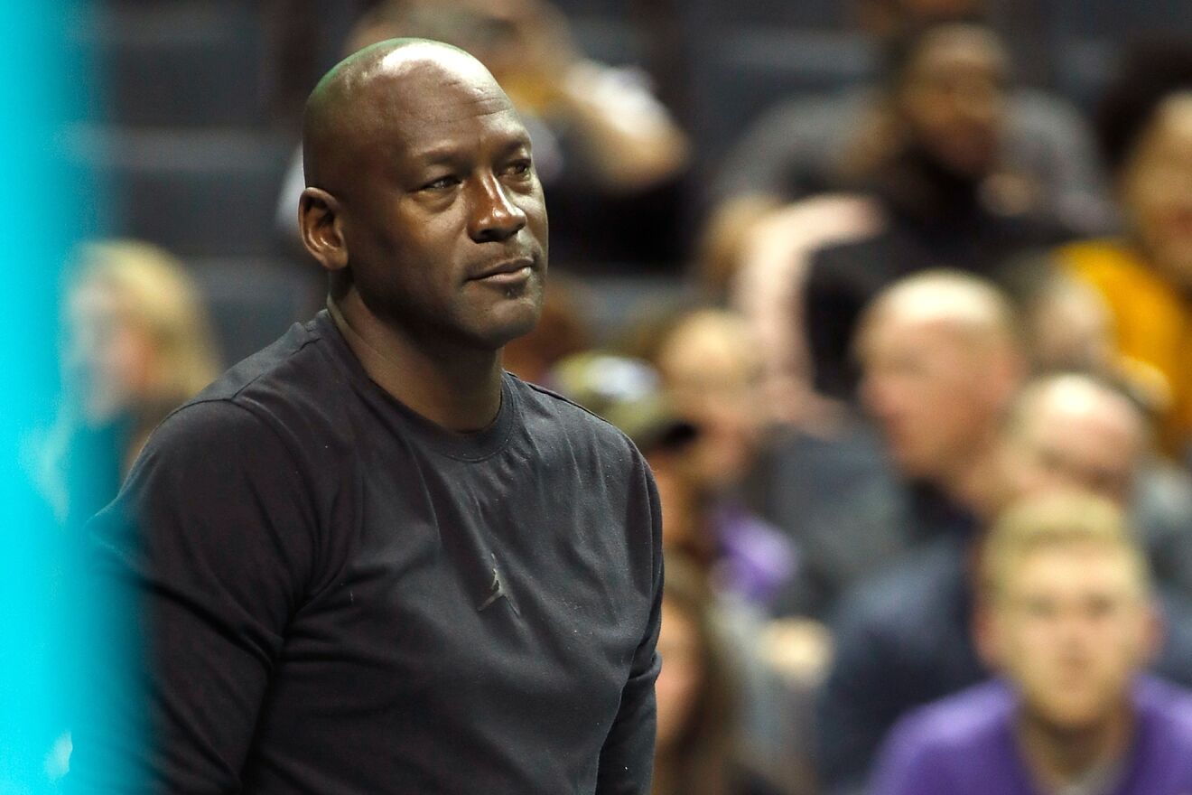 Michael Jordan accused of fixing games as NBA betting scandal gets ...