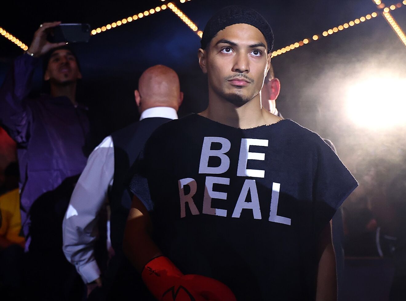 Undefeated boxer Floyd Diaz arrested for driving a stolen car and ...