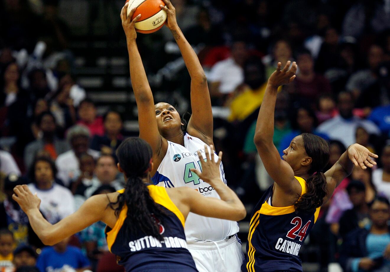 Kara Braxton cause of death: Two-time champion and former WNBA star ...