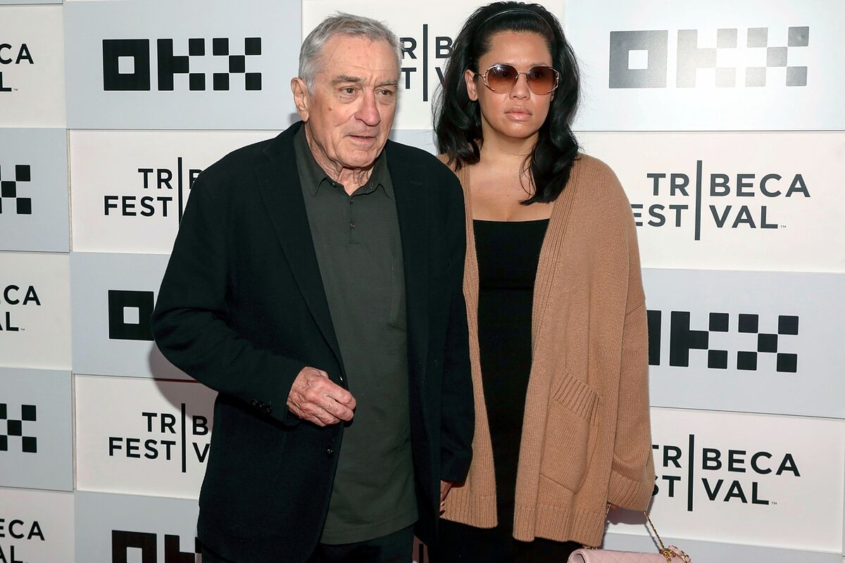 Robert De Niro has become a father again at 79, but is paying the price ...