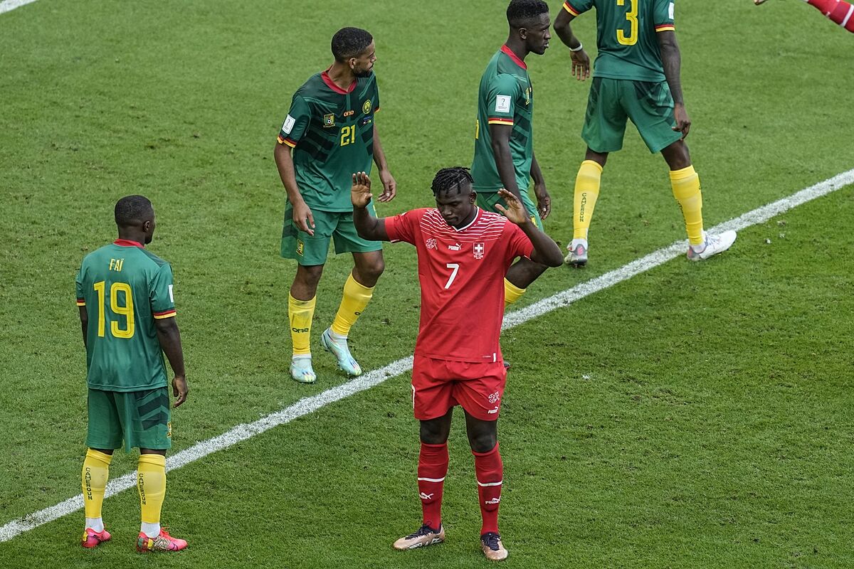 Switzerland - Cameroon: FIFA World Cup: Embolo refuses to celebrate ...