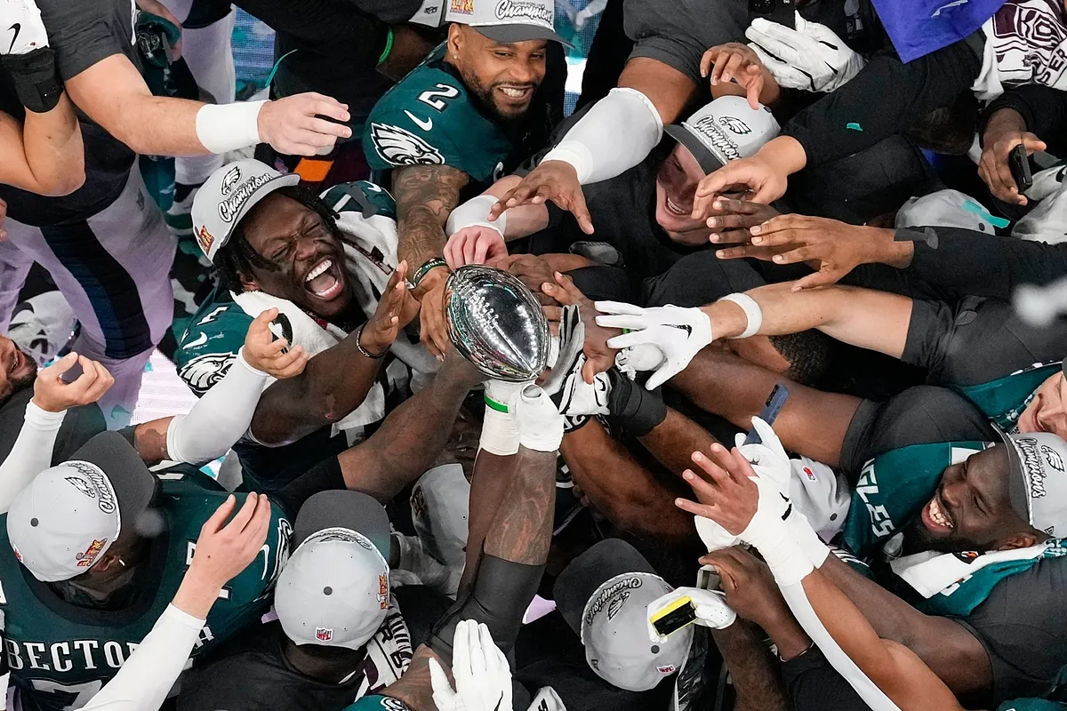 Super Bowl hits 126 million viewers: Are we even watching for the game ...