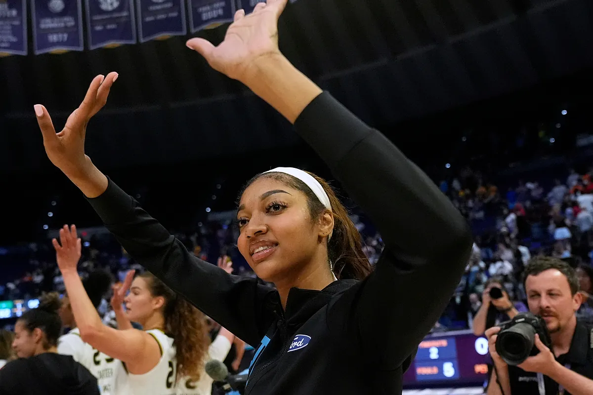 Angel Reese receives support from her fans after sharing an emotional ...