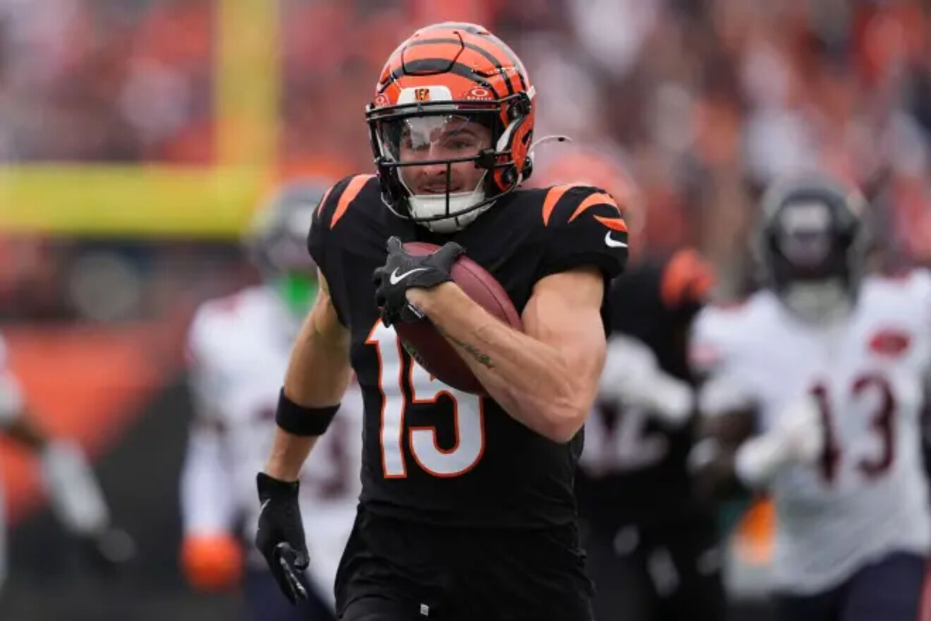 Charlie Jones does it again: he receives the kickoff and scores a 98 ...